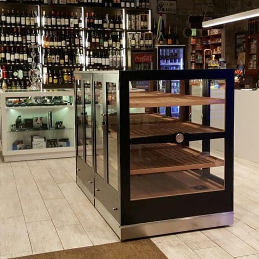 Showcase humidors. Large-format - Humidores Wacota